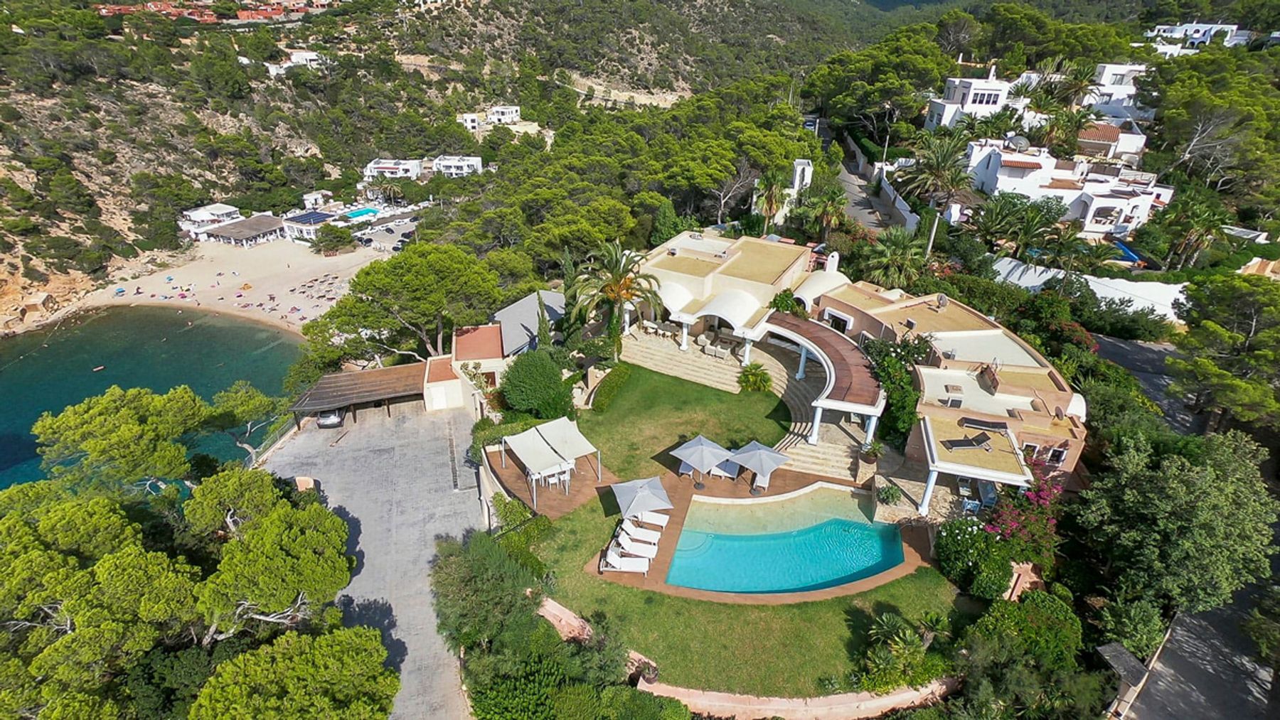 The Luxe Collection | Ultra-Luxury Villas | Oliver's Travels