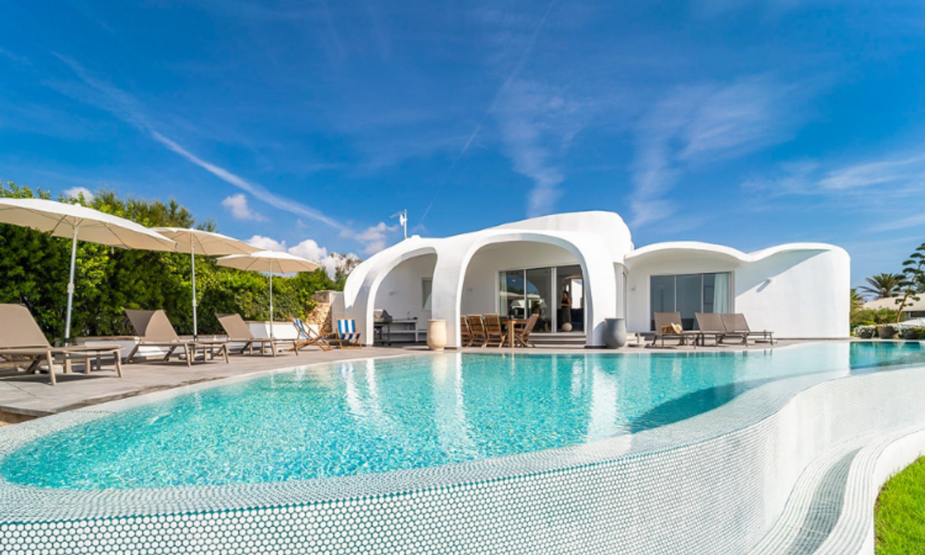 Villa Holidays & Luxury Villas to Rent | Oliver's Travels